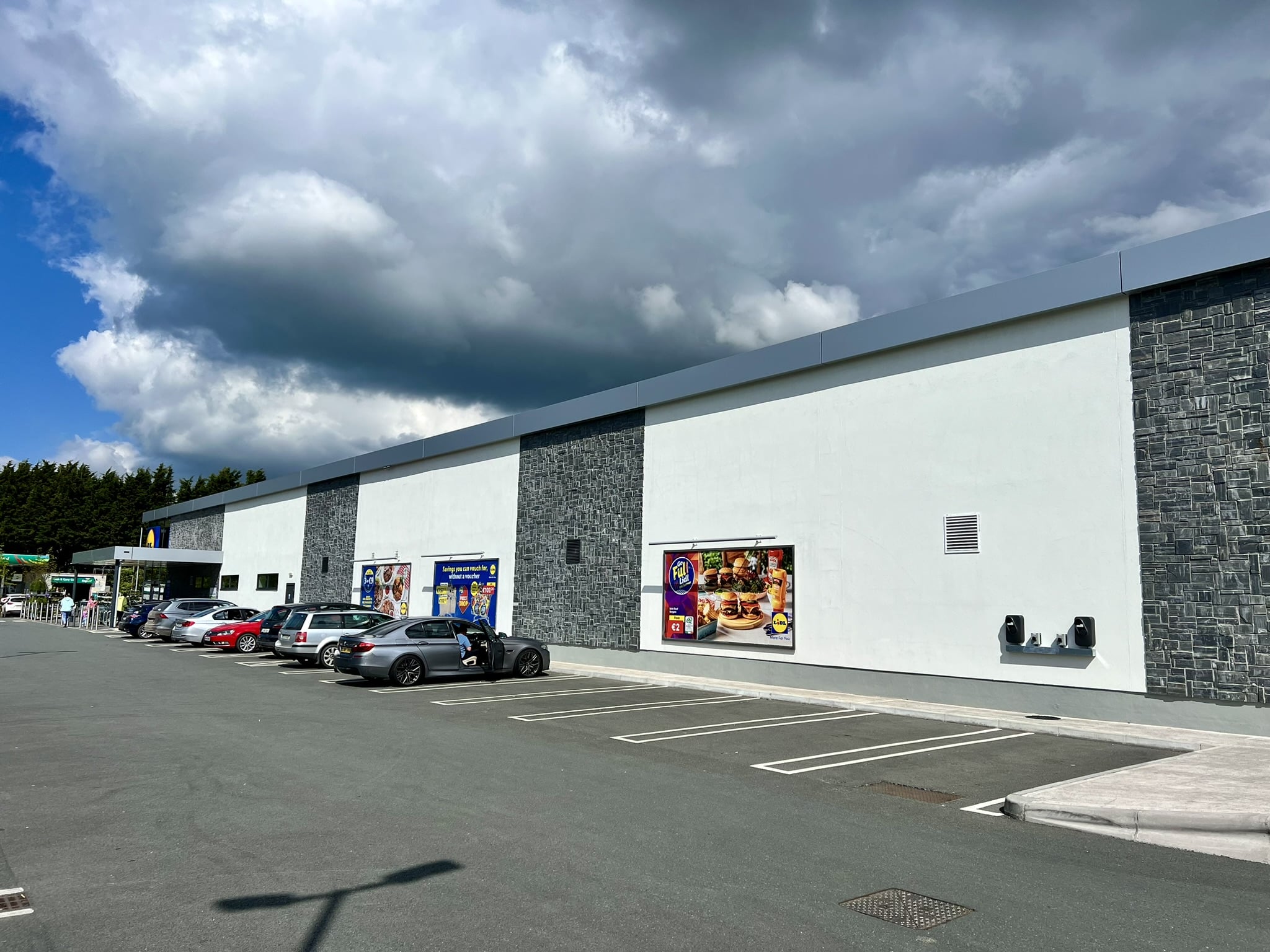 Supplying bauprotec render to Lidl during its rapid expansion - SMET